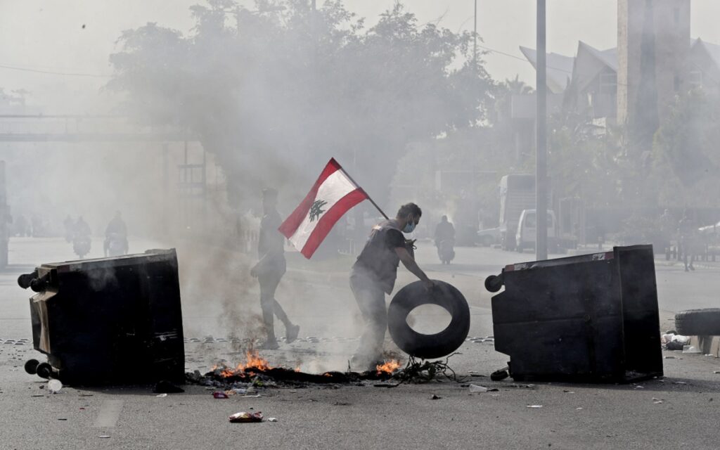 IN PICTURES: Lebanese protest against deteriorating living conditions ...